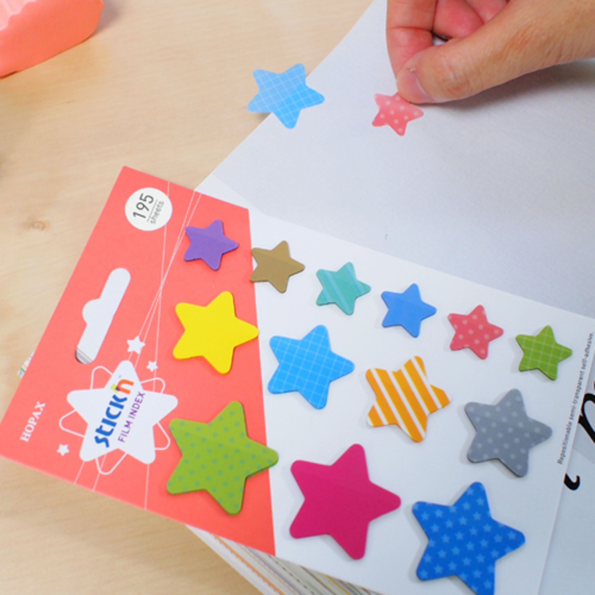 Forme autoadezive, 15 file x 13 modele/set STICK'N | Office Direct