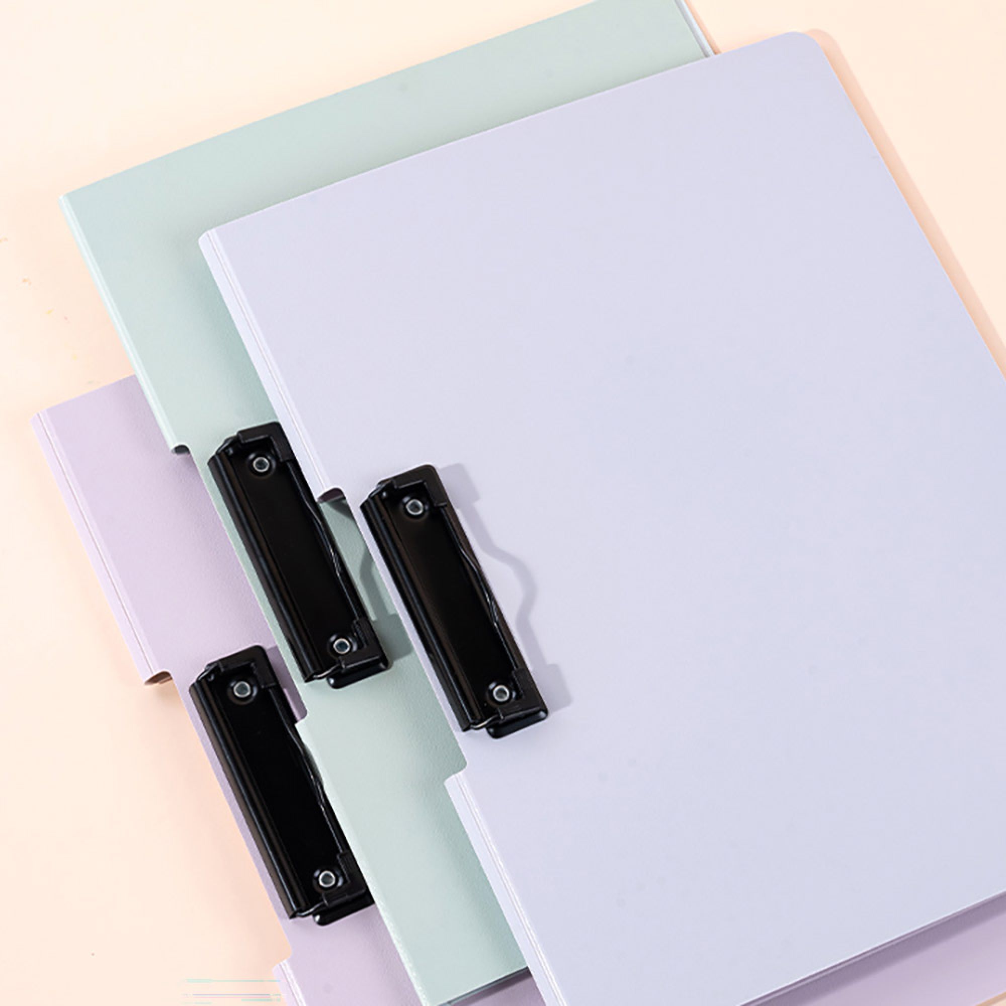 Clipboard dublu plastic, A4, DELI Colorful F314 | Office Direct