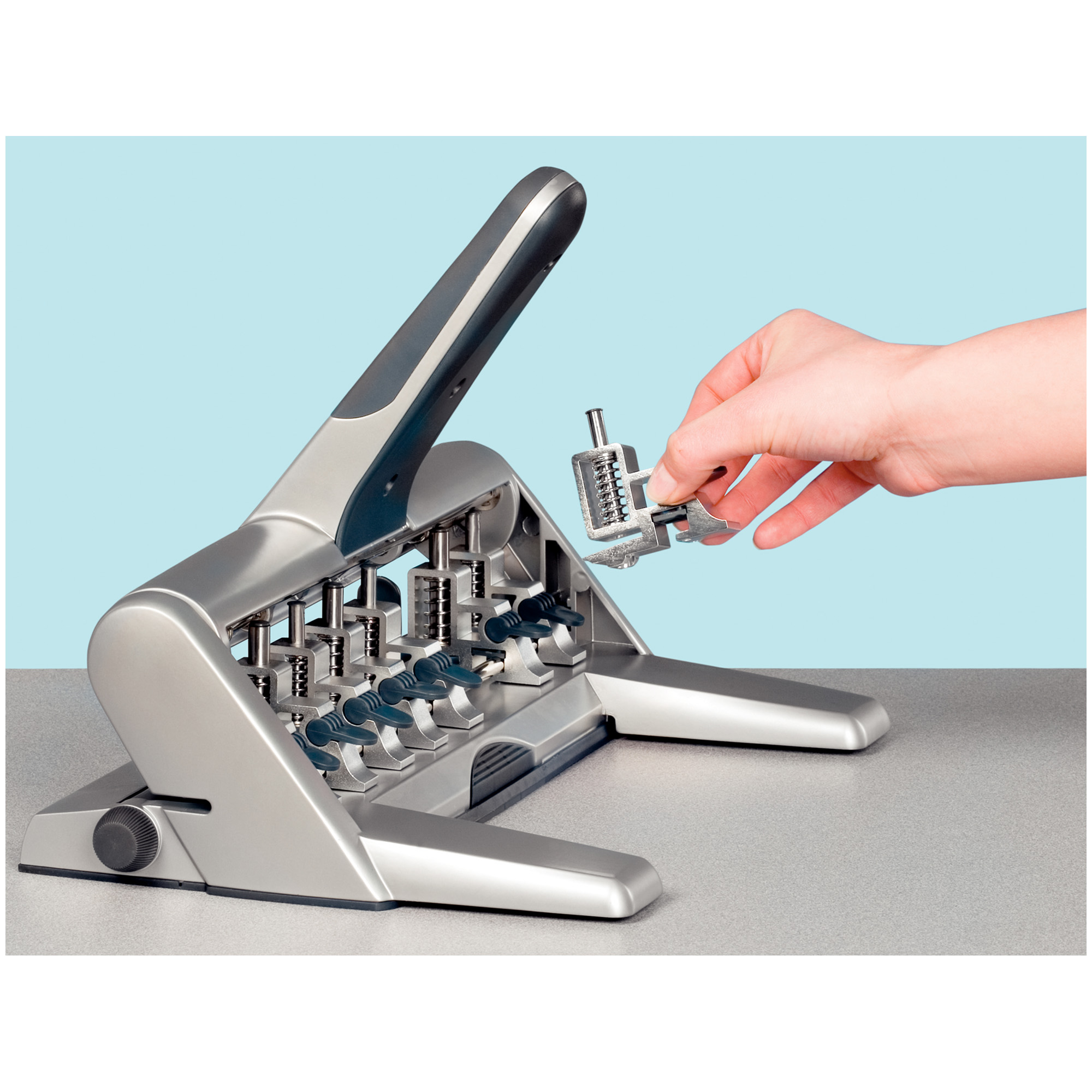 Perforator 4 perforatii, distante reglabile, LEITZ 5114, 30 coli ...